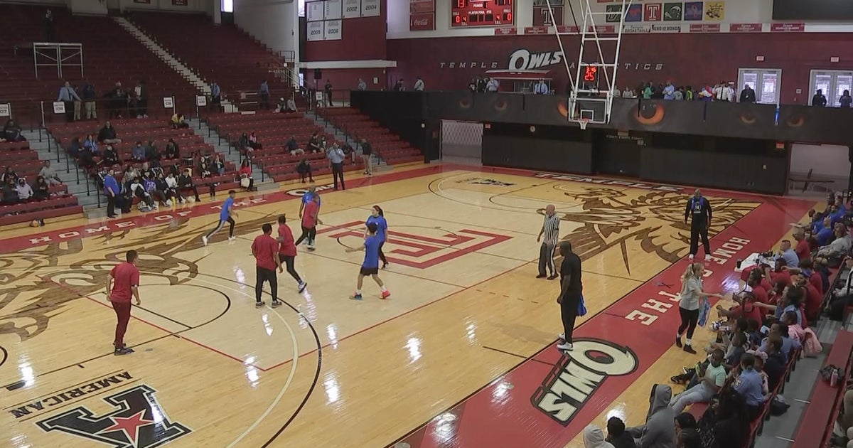Philadelphia Police Athletic League hosts annual basketball game - CBS ...