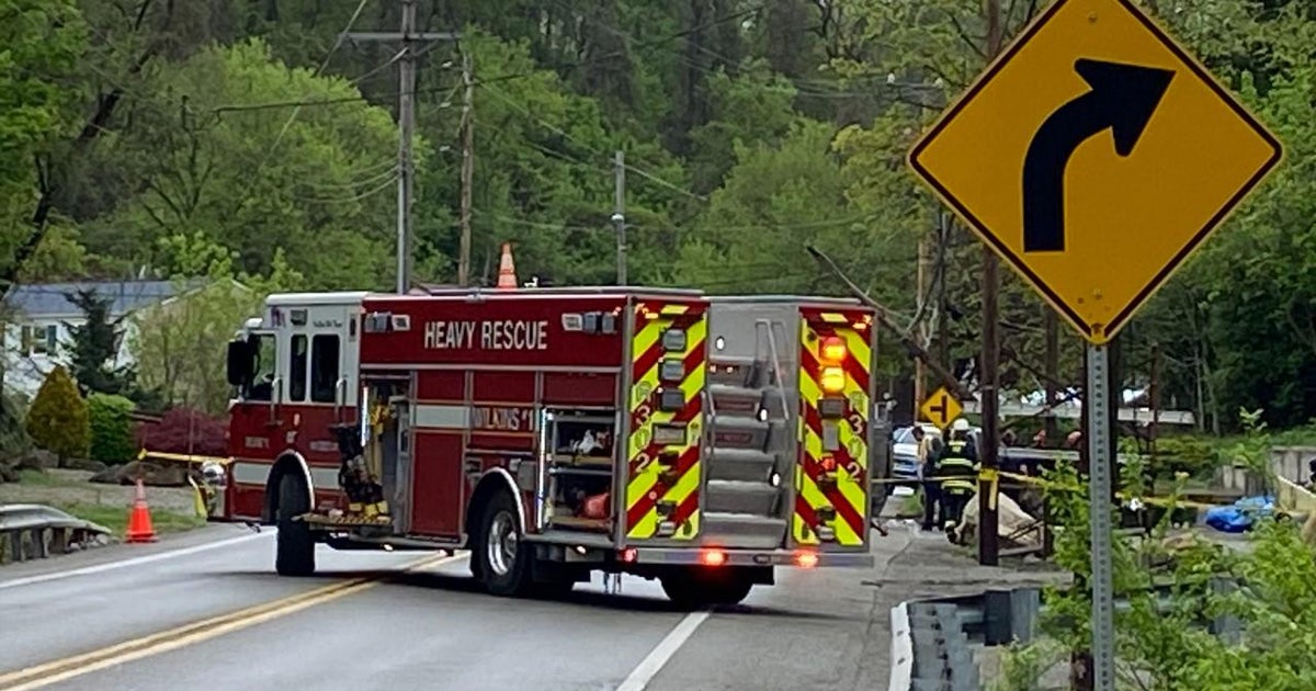 Woman killed after rollover crash in Churchill - CBS Pittsburgh