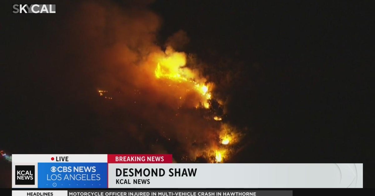 Brush fire burns in Eastvale - CBS Los Angeles