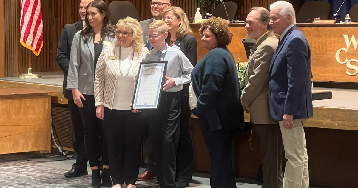 Warren student honored for stopping school bus after driver loses ...