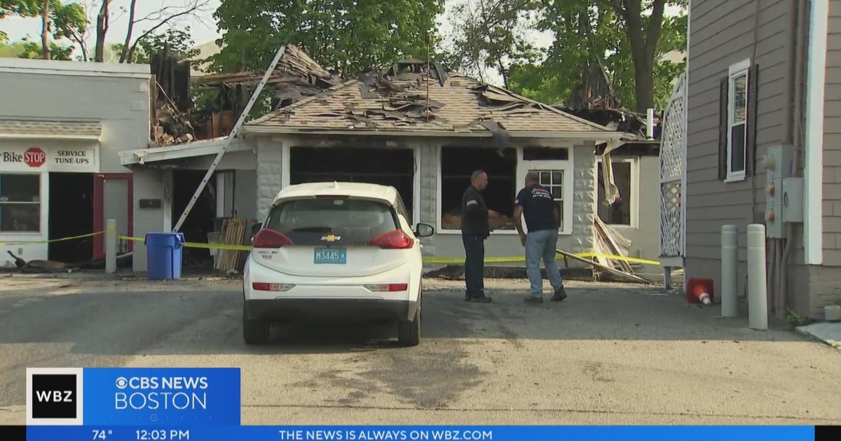 Firefighter falls through floor in burning building, recovers and ...