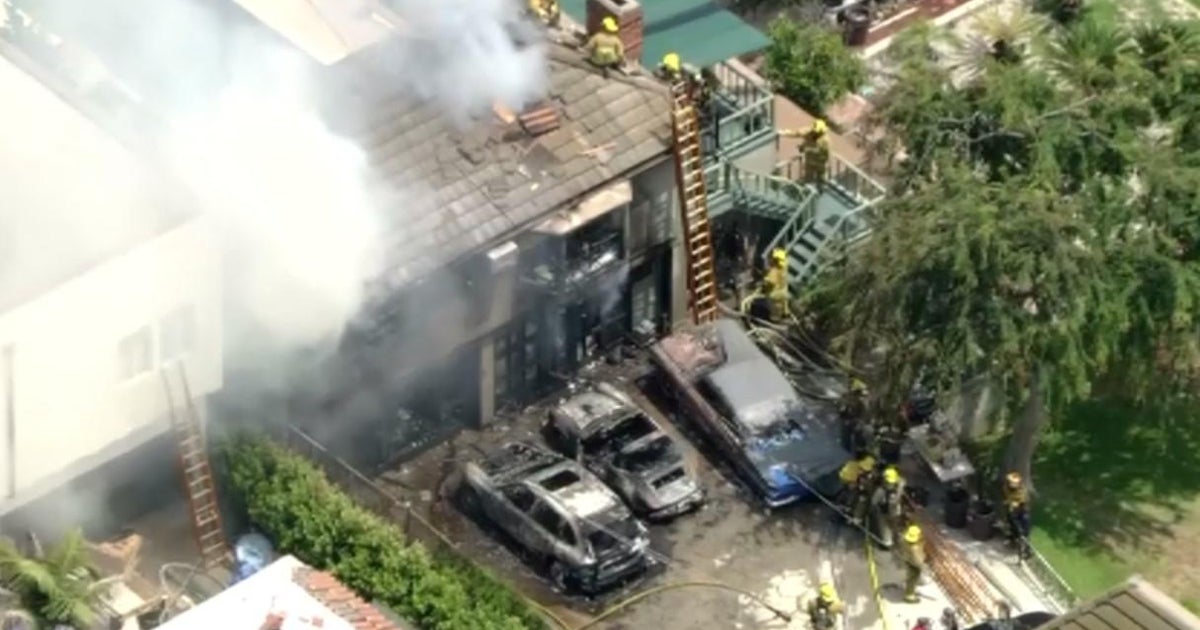 Firefighters discover charred human remains in Los Feliz after dousing ...