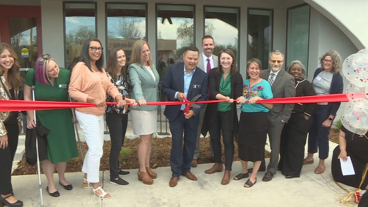 72 supportive housing units open for Denver residents in need - CBS ...