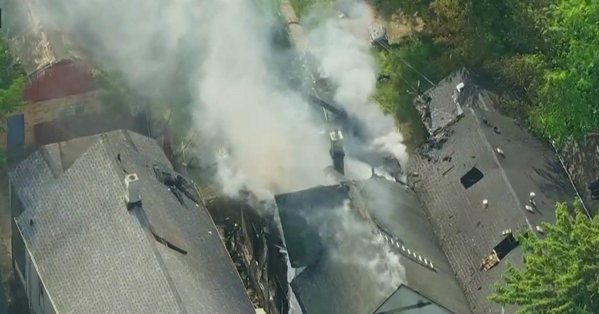 Chicago firefighters gain control of housefire in Roseland neighborhood ...