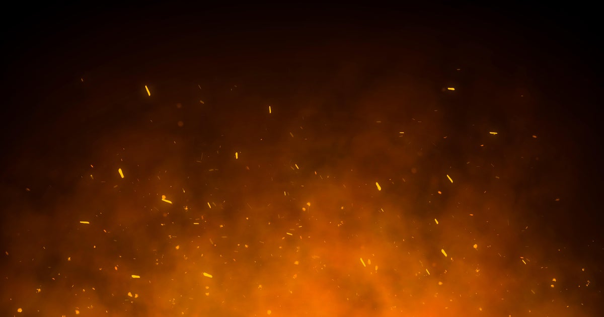 Front porch fire spreads, killing 2 women, dog in Arlington - CBS Texas