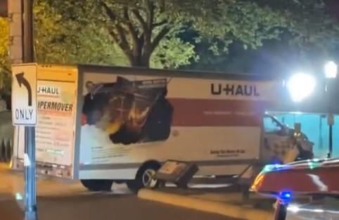 U Haul Crashes Into Security Barriers Near White House Driver Sai