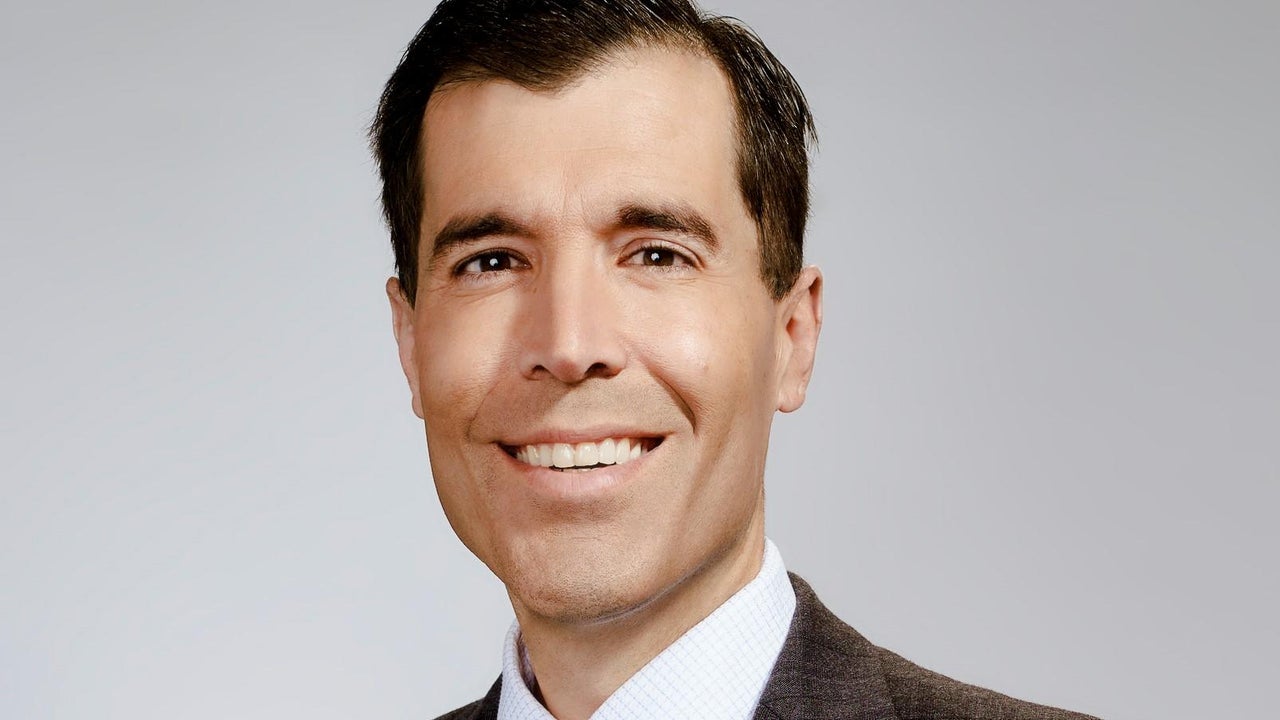 CBS News Team - Anchor & Correspondent Bios - CBS News