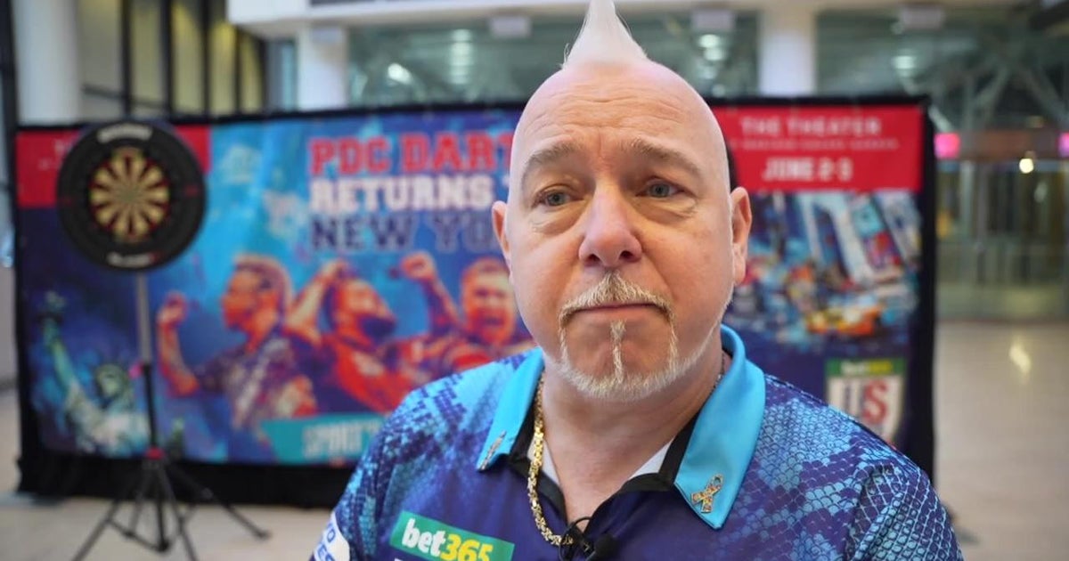 Peter "Snakebite" Wright: Meet the bad boy of professional darts - CBS ...