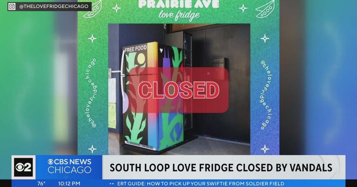 Vandalism leads to shutdown of South Loop community refrigerator - CBS ...