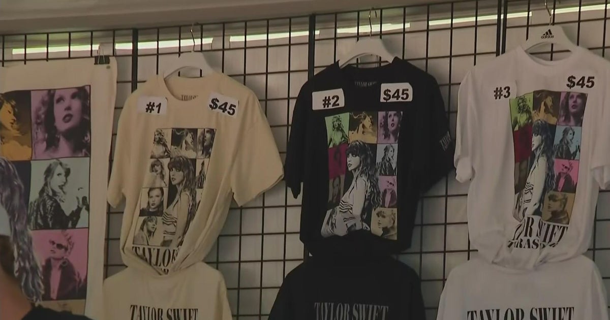 It's Eras Tour weekend! Here's everything you need to know - CBS Chicago