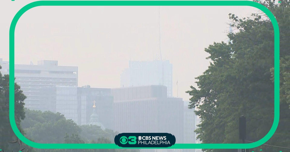 Philadelphia skyline obscured as wildfire smoke blankets region - CBS ...