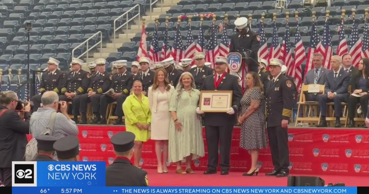 FDNY awards new medals in honor of fallen members - CBS New York