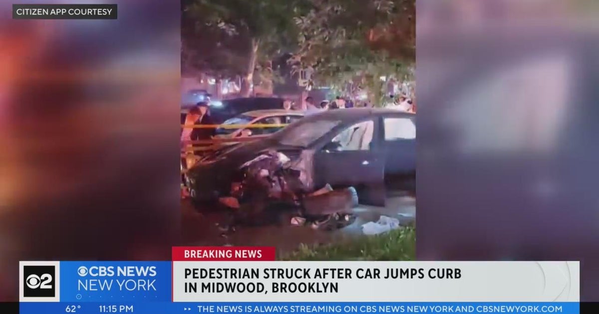 Pedestrian struck after driver jumps curb in Brooklyn - CBS New York