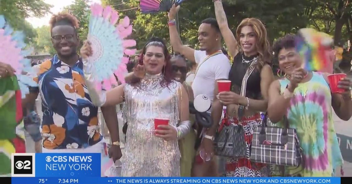 Pride parade & festival underway in Park Slope, Brooklyn - CBS New York