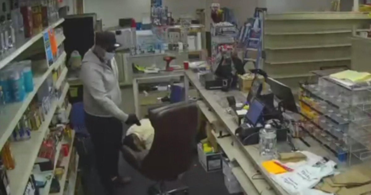 Police search for suspect who robbed Marshfield liquor store at ...