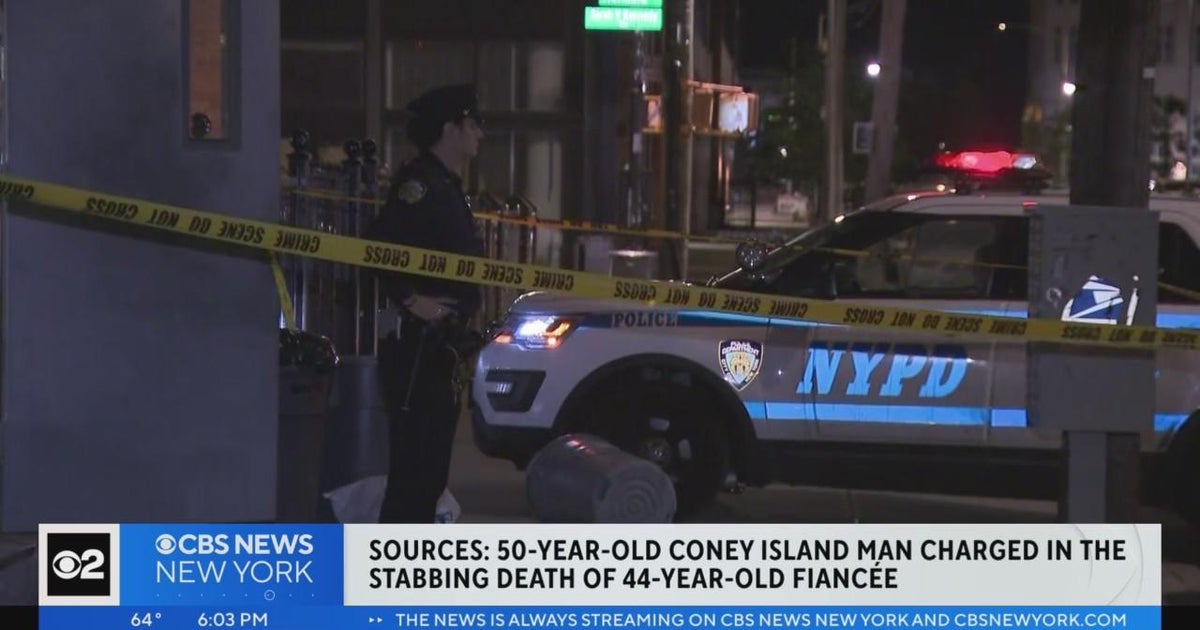 Man charged in fiancée's stabbing death in Coney Island - CBS New York