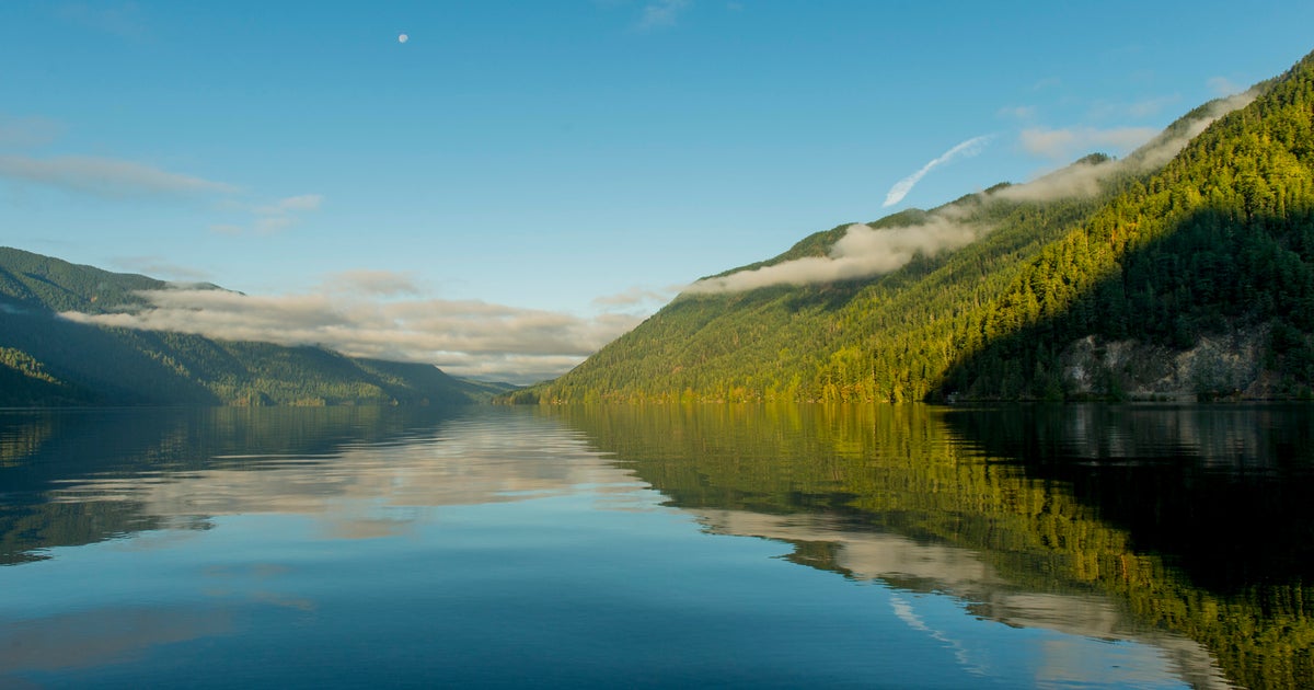 Olympic National Park kayaker Travis Valenti presumed dead in lake ...