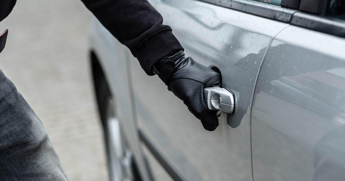 Auto theft reports hitting new highs in North Texas - CBS Texas