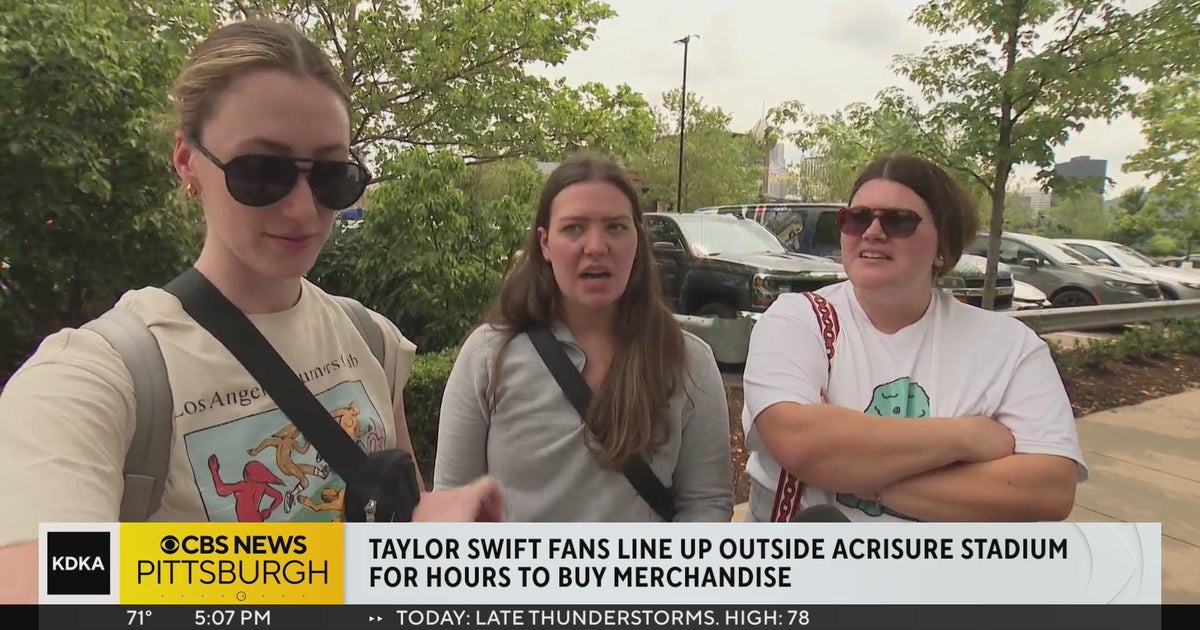 Swifties line up for merch on North Shore - CBS Pittsburgh