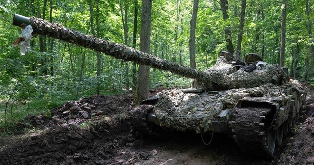 U S Defense Secretary Urges Allies To Dig Deep To Help Arm Ukraine