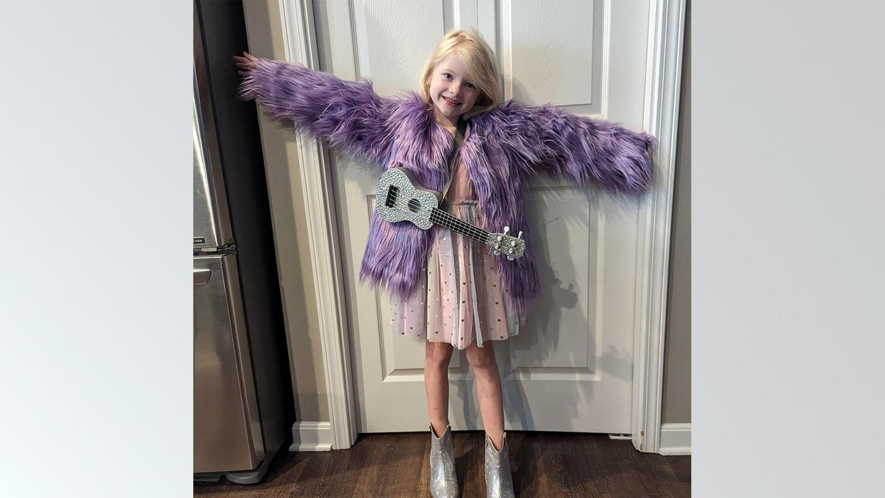 The Eras Tour: Swifties show off their best for Taylor Swift's Acrisure ...