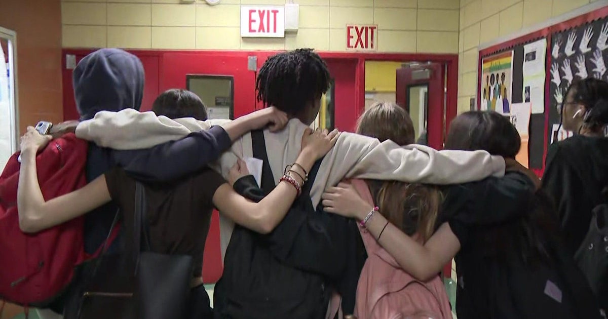 Students at Edward R. Murrow High School learn to shine from the studio ...