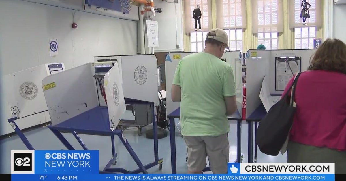 Early voting underway for NYC primary election - CBS New York