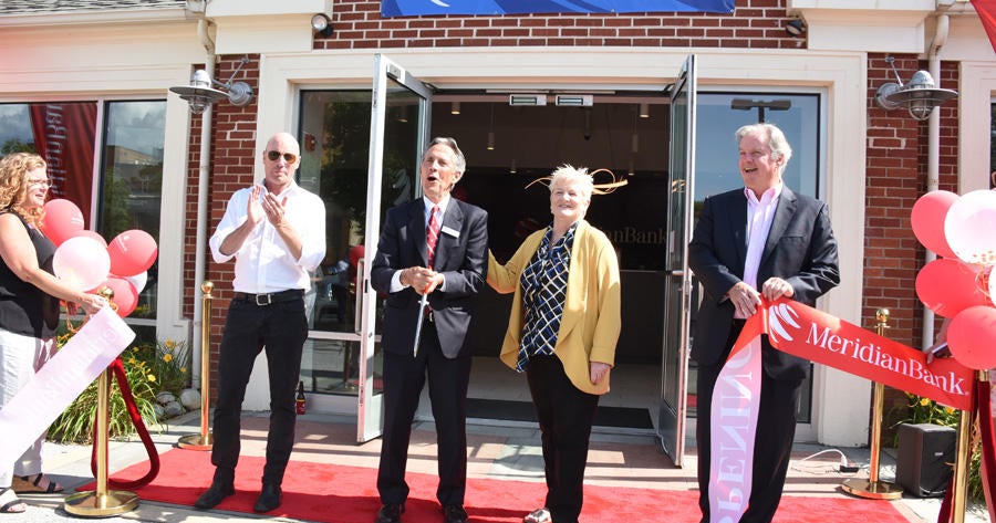Meridian Bank Opens in Wayne