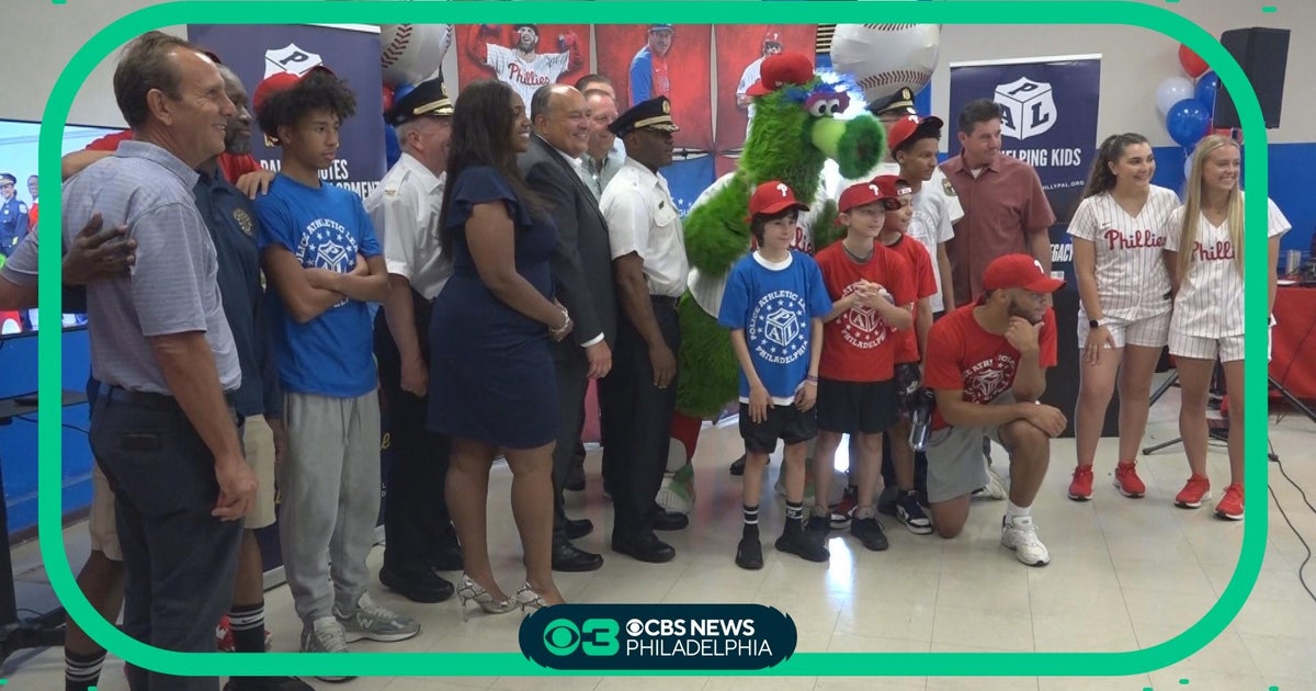 New Philadelphia PAL e-gaming room opens in Port Richmond - CBS ...