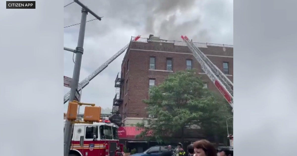 FDNY investigating cause of fire at Brooklyn building - CBS New York
