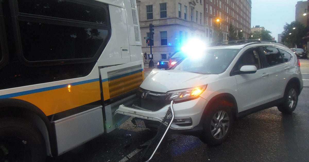 Driver runs away after crashing into MBTA bus - CBS Boston