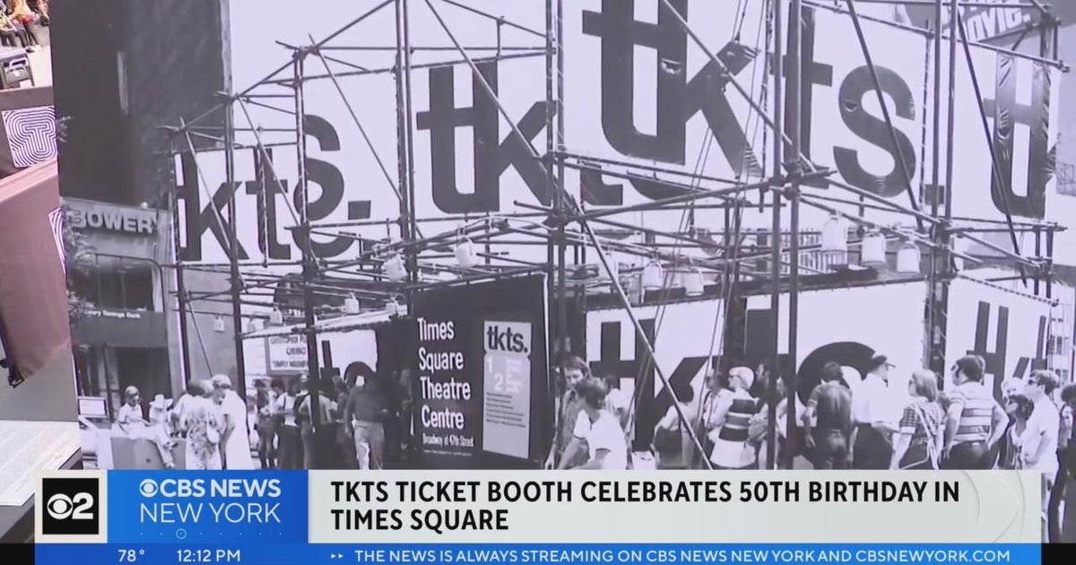 Times Square's TKTS ticket booth celebrates 50th birthday - CBS New York