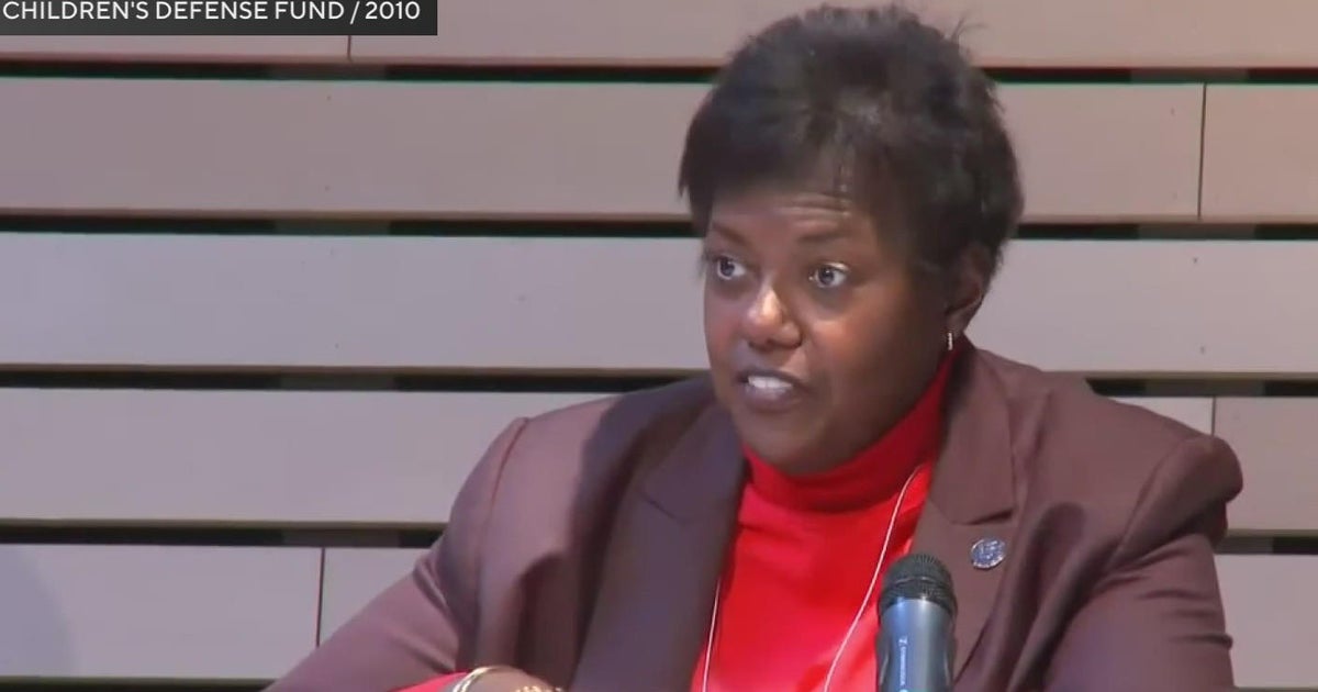 Former judge accused of misconduct to appear in civil court - CBS Chicago