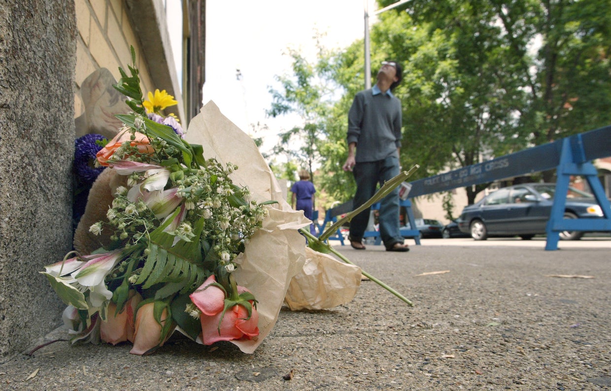 On this day 20 years ago: Lincoln Park porch collapse kills 13 - CBS ...