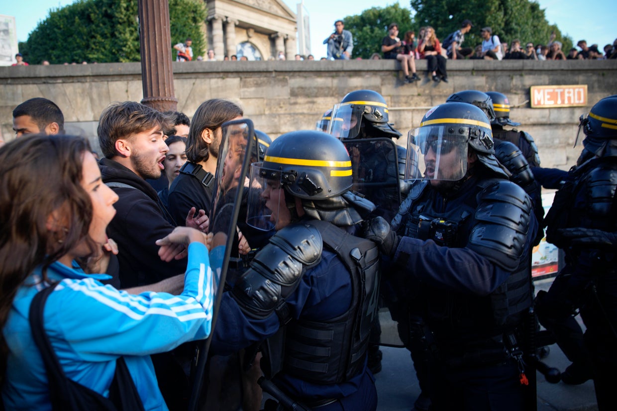 France protests continue as funeral begins for teen killed by police ...