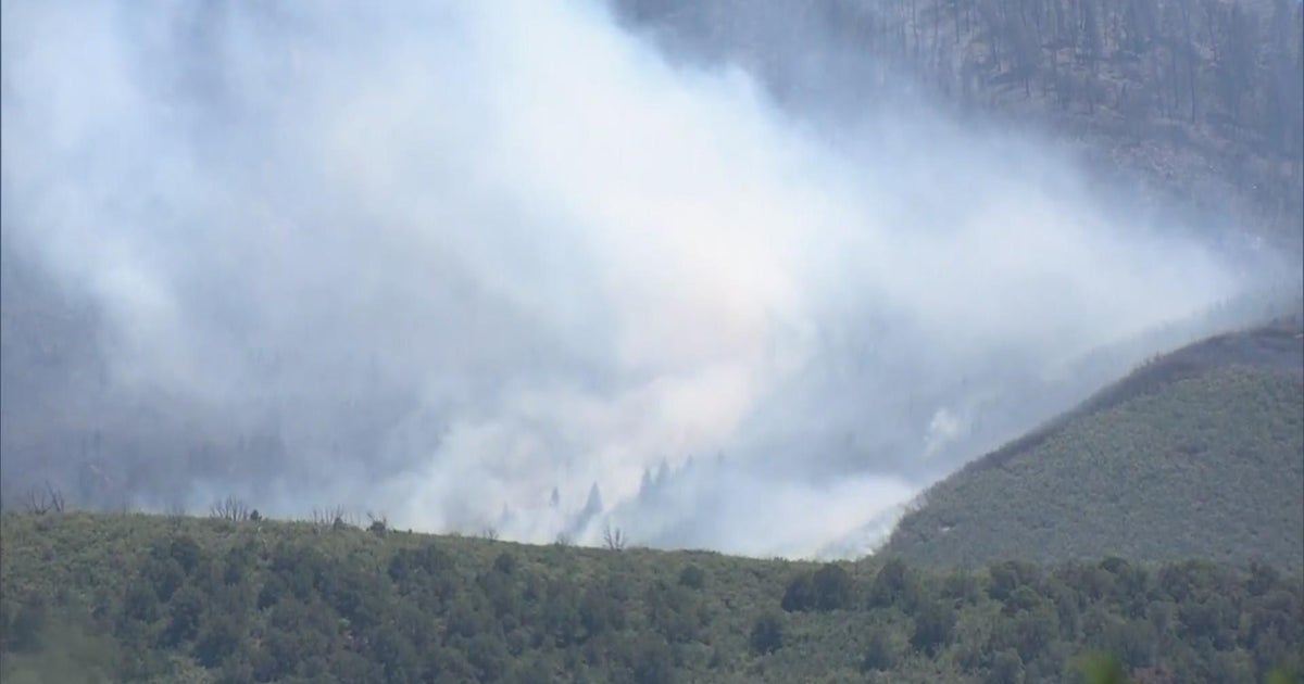 Spring Creek Fire 37% contained, nearly 3,000 acres burned - CBS Colorado