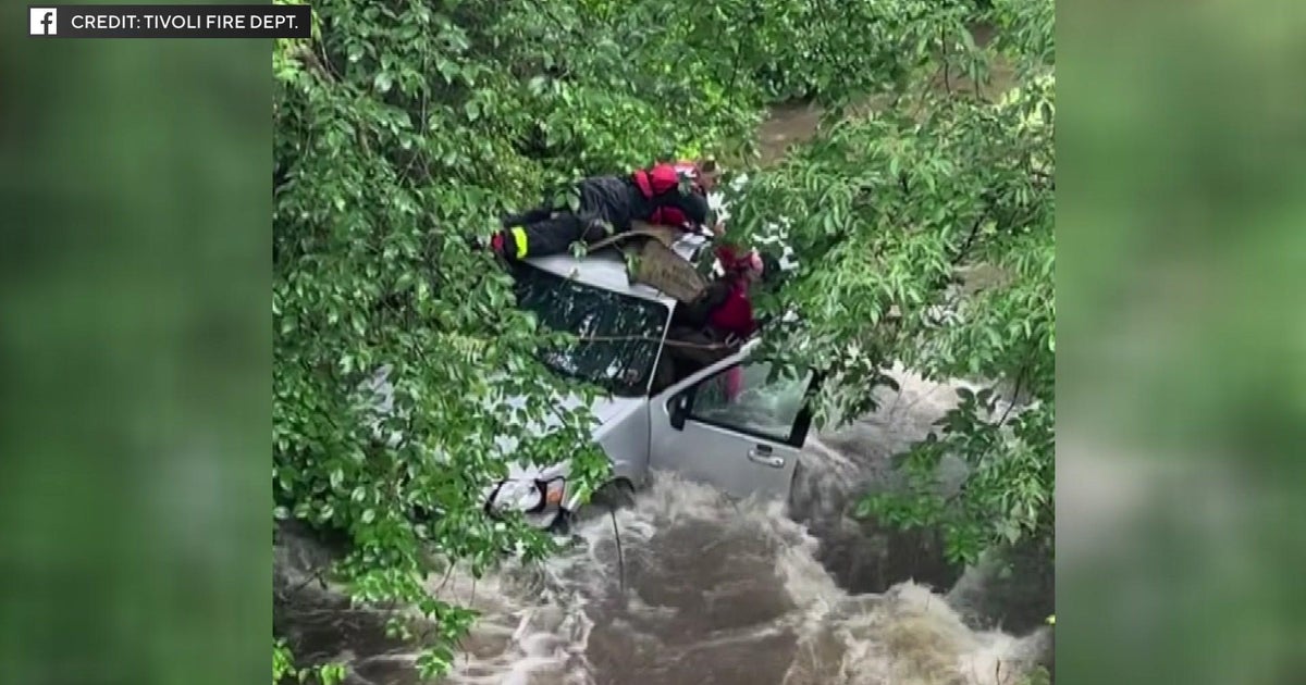 First responders rescue driver from stream in Dutchess County - CBS New ...