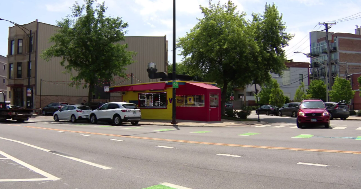 Group Of Armed Robbers Strikes Four Times Overnight On Nw Side Cbs