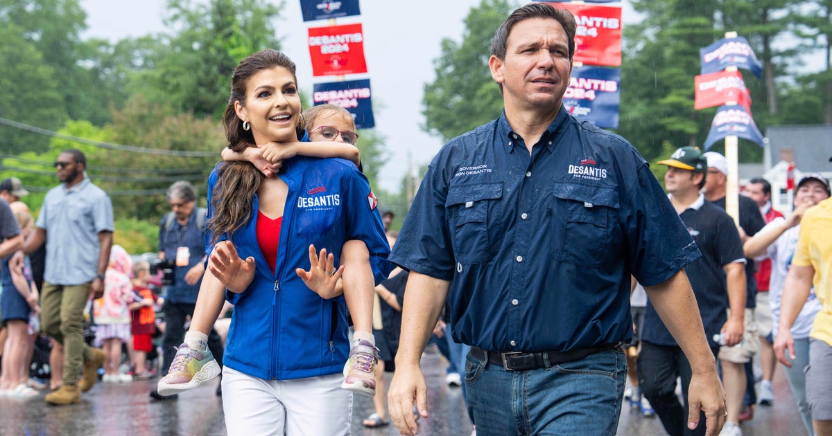 Casey DeSantis pitches voters on husband Ron DeSantis as the "parents ...