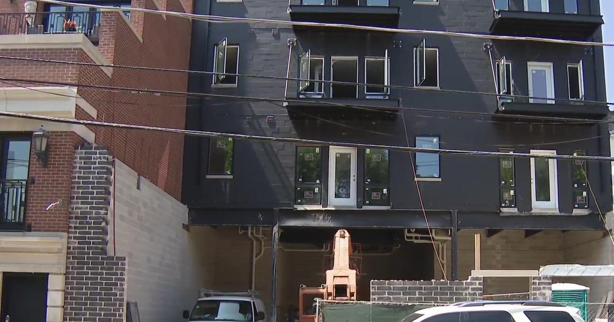 Would-be rooftop robber shot in Lincoln Park - CBS Chicago