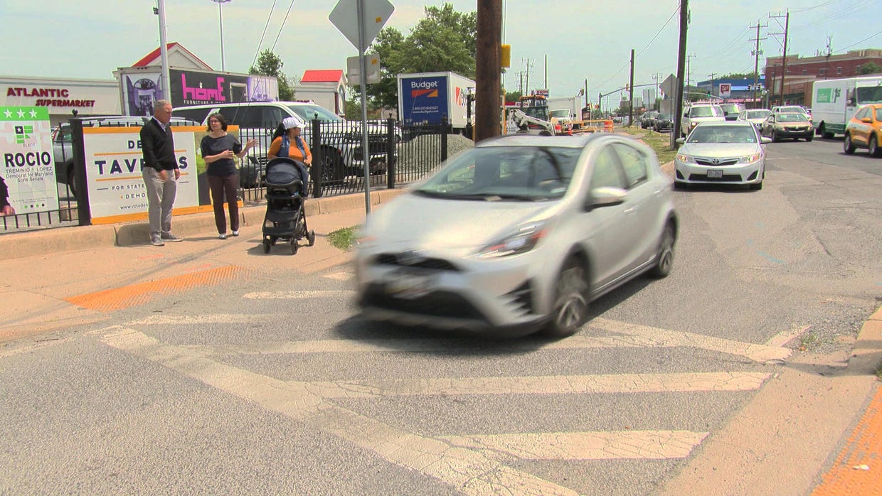Unsafe streets: The dangers facing pedestrians - CBS News