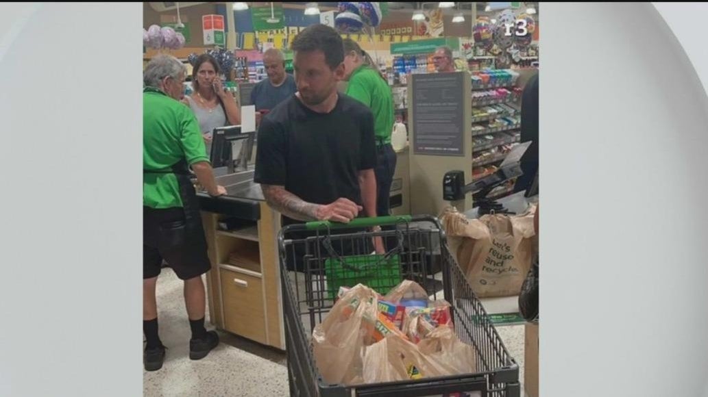 Lionel Messi spotted shopping at Publix as official debut with Inter ...