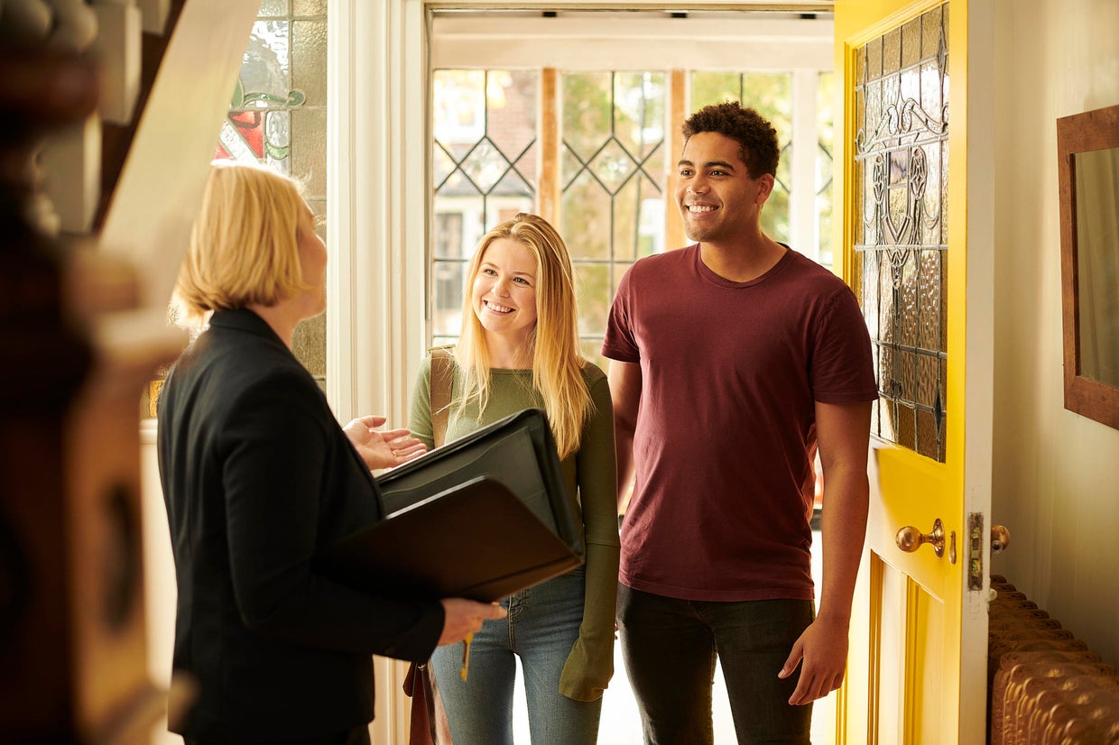 Buy a home now and refinance it later? Here's what experts think - CBS News