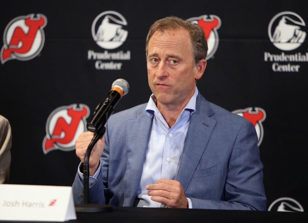 NFL owners unanimously approve $6 billion sale of Washington Commanders - CBS News