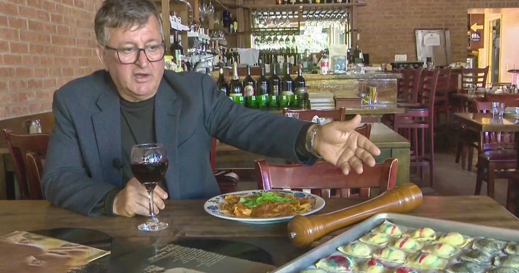 Remembering Tony Bennett: He loved to eat ravioli in North Beach - CBS ...
