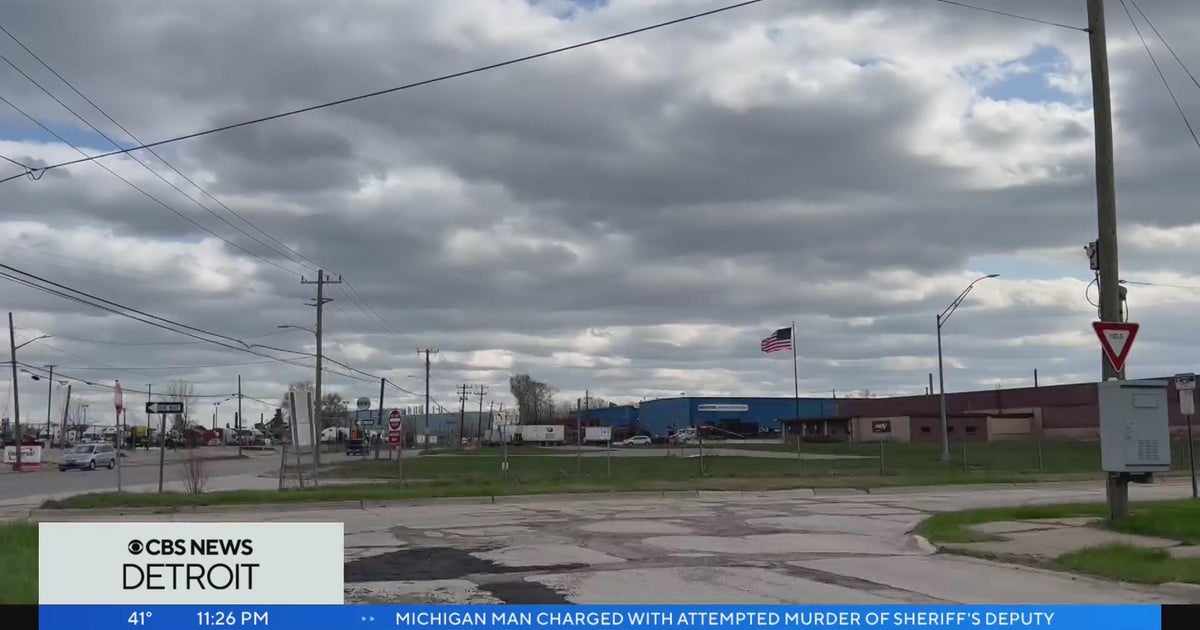 Trucking company agrees to invest over $1M to mitigate dust in Dearborn ...