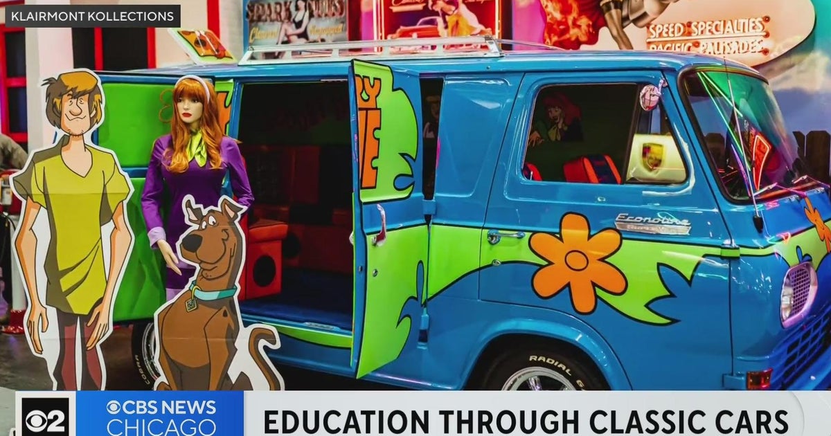 Cars from Klairmont Kollections roll onto Navy Pier - CBS Chicago