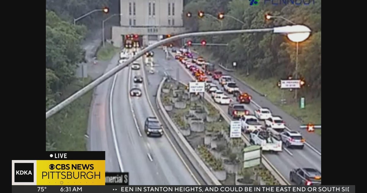 Crash shuts down Squirrel Hill Tunnel inbound - CBS Pittsburgh