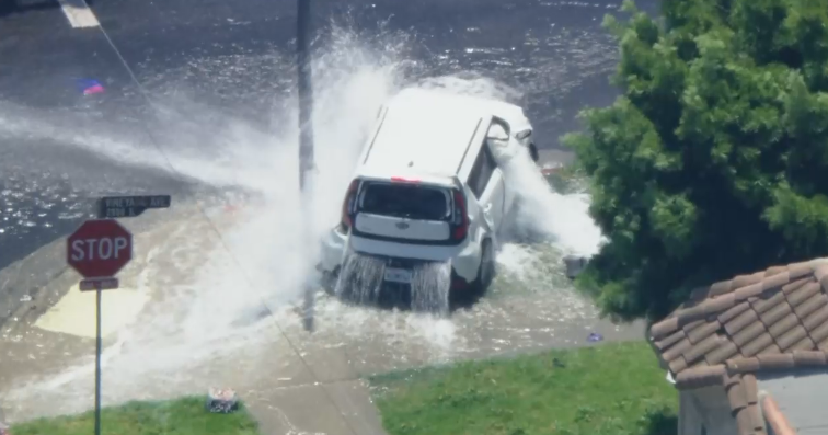 Stolen Vehicle Pursuit Ends After Suspect Crashes Into Hydrant Cbs
