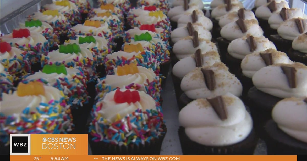 Food Truck Friday: Pipe Dream Cupcakes a popular North Shore treat ...